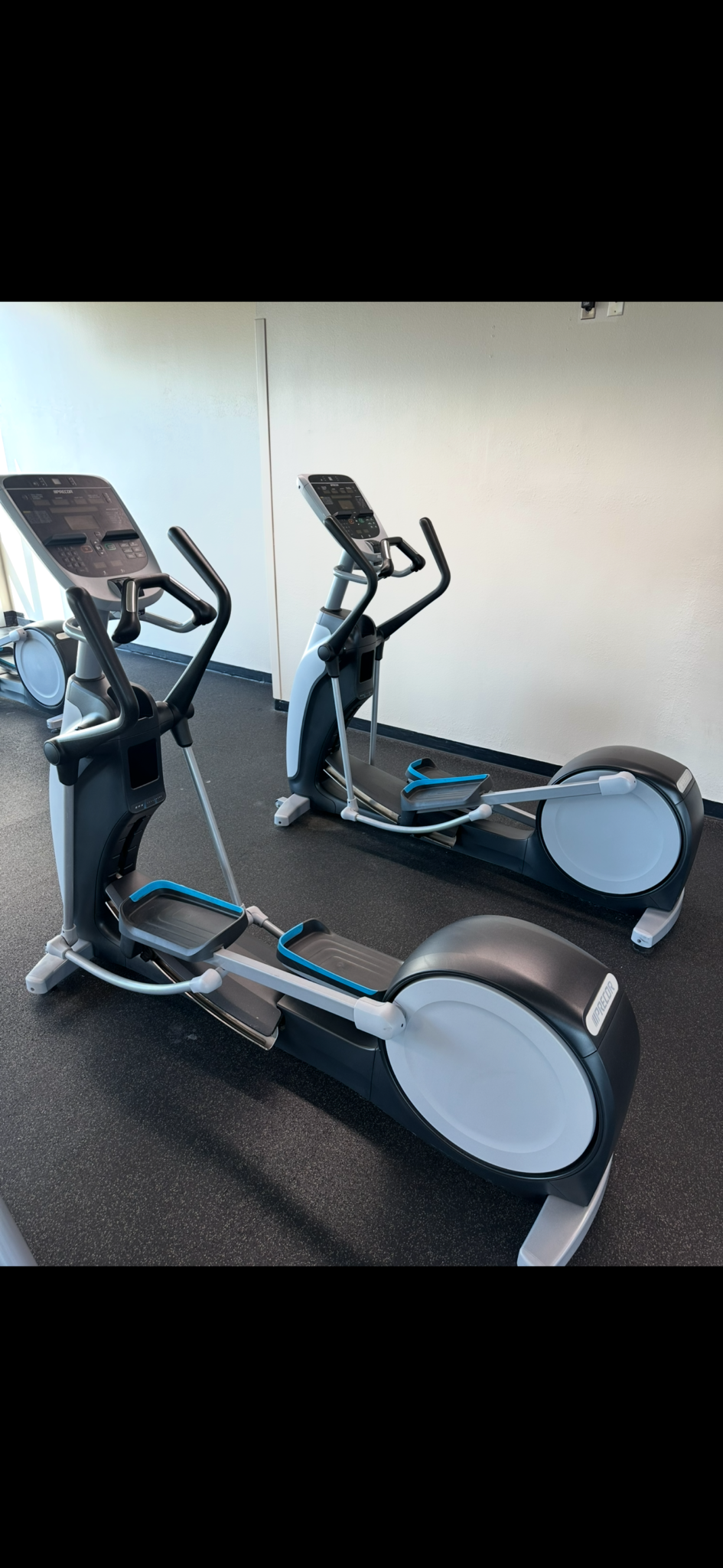 Precor TRM 800 Treadmills and 835 EFX ellipticals - Austin Fitness ...
